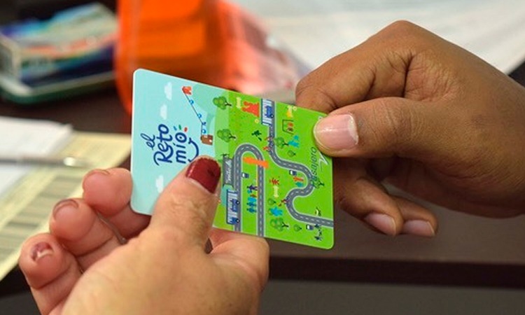Tarjeta del MIO deberá personalizarse para usar pasaje 'fiao'