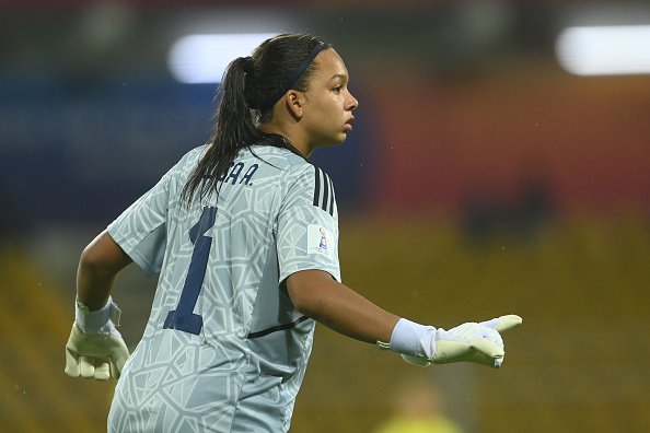 Luisa Agudelo, la portera de 15 años que pone a soñar a Colombia con ...