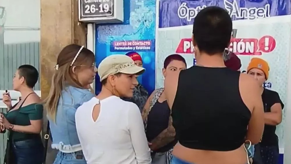 "Jugaron con la necesidad de las personas”: mujeres rapadas