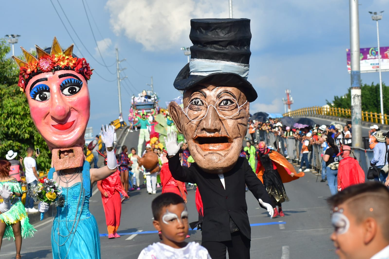 El Desfile del Cali Viejo ya se pasea por las calles de Cali, ¡está ...
